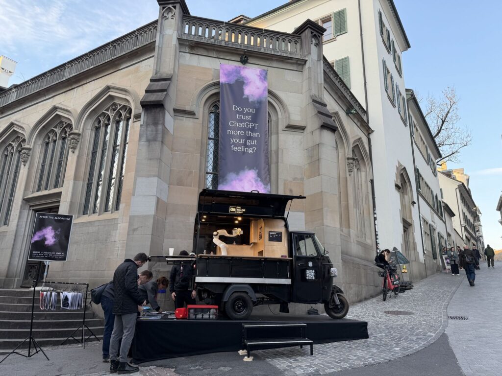 Counter Speech Hero. Gegenrede gegen Hass im Netz - DIZH